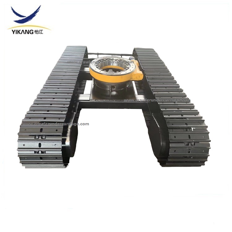 China Excavator parts tracked undercarriage with slewing bearing and ...